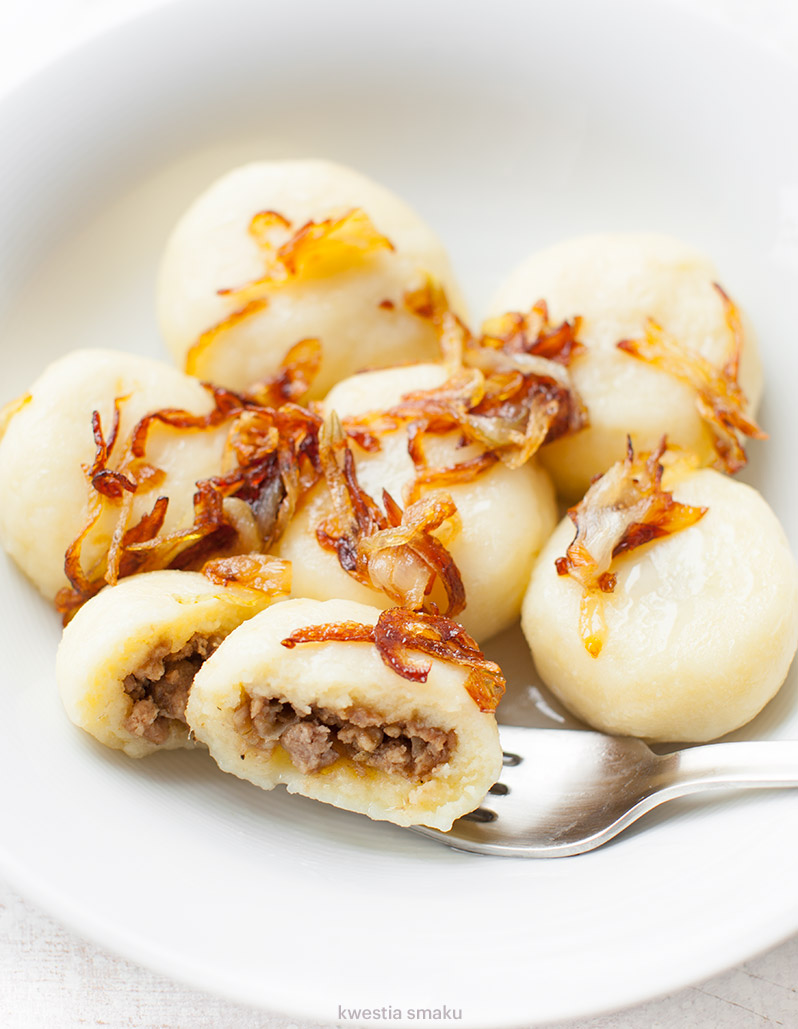 Kluski śląskie z mięsem | Kwestia Smaku